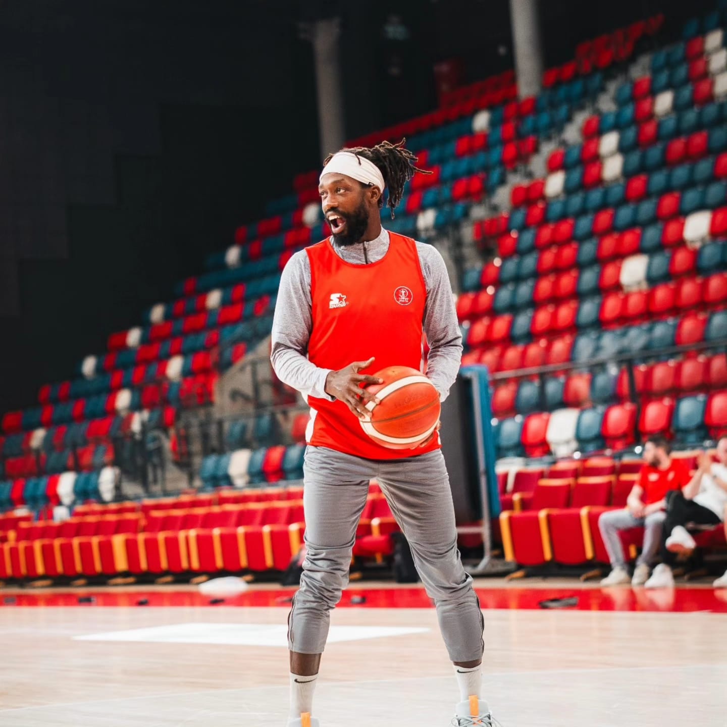 Patrick Beverley kariyeri hakkında kararını verdi #BKTEuroCup ...